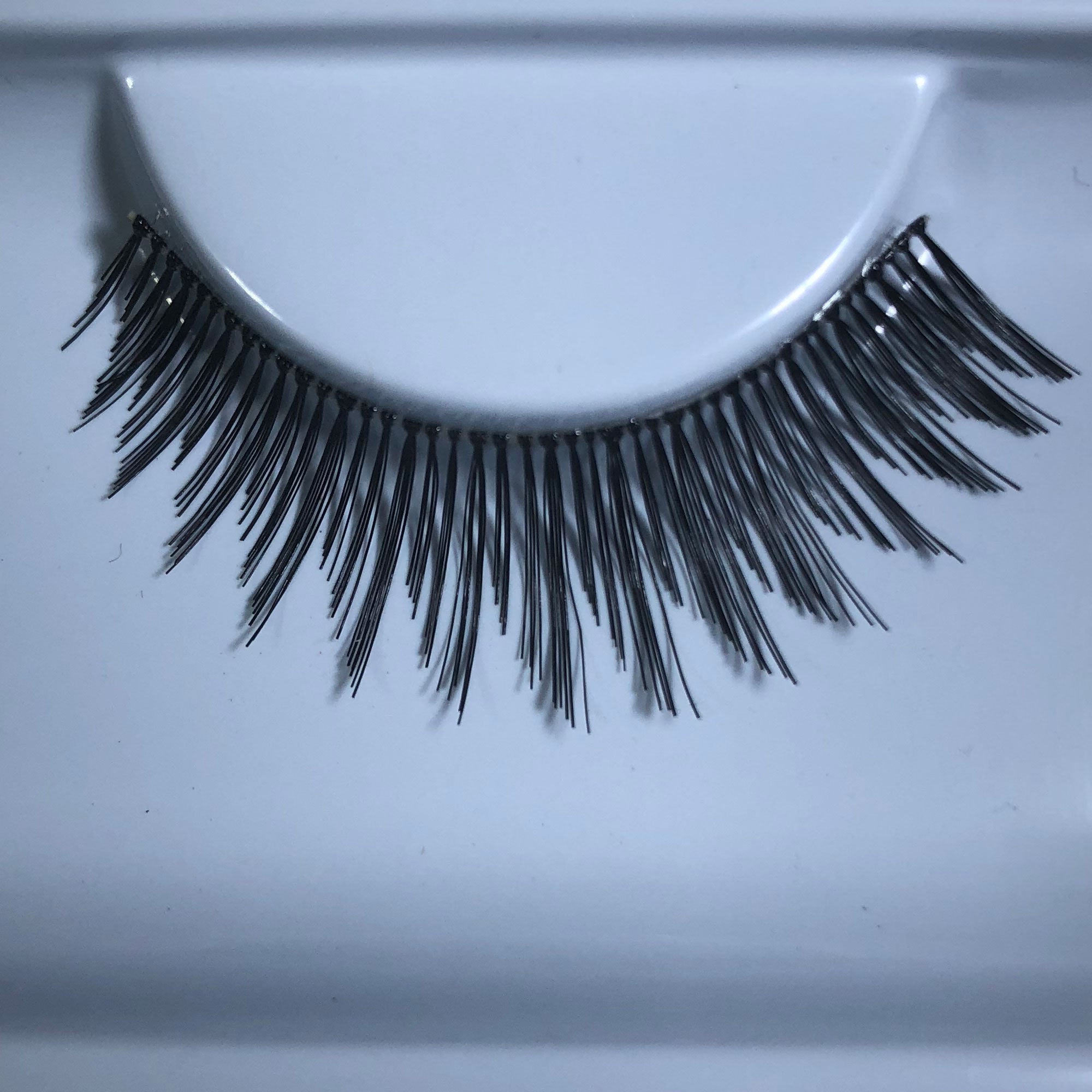 Classic Eyelashes – Vanity & Glamour Cosmetics